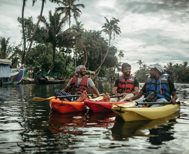 Nadodi Kayaking in Alleppey Backwaters 🛶
